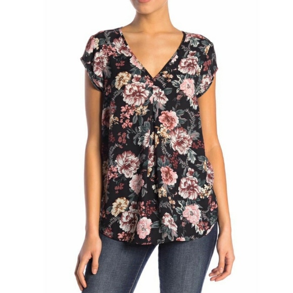 Halogen | Tops | New Halogen Floral Black Vneck Top | Poshmark